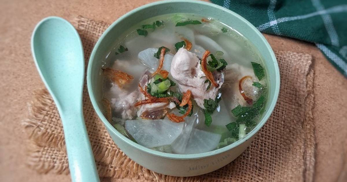 Resep Sup Lobak Ayam oleh Hadleny Kitchen - Cookpad