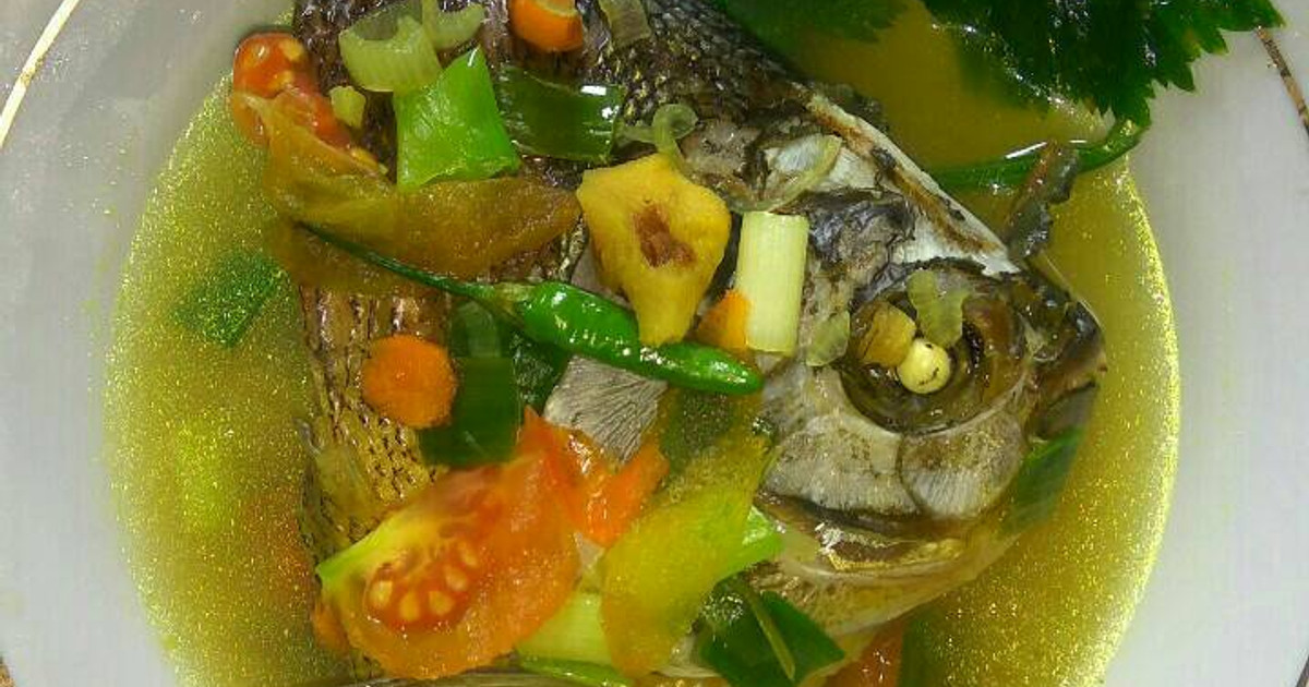 Resep Sup Kepala Ikan Bawal (Simpel Dan Segerrrrr) oleh Dewi Rahayu ...
