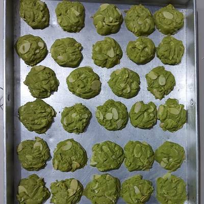 Resep Green Tea Almond Cookies oleh Dessira Rizka Tri Ariany - Cookpad
