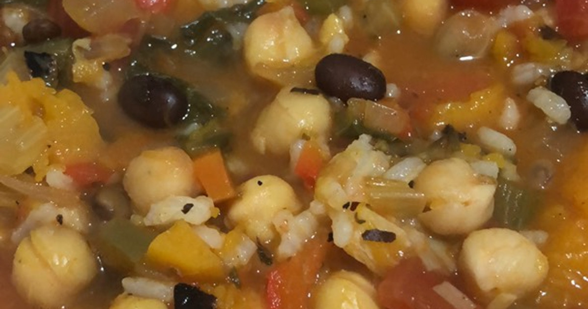 Guiso Con Poroto Negro Y Garbanzos Receta de Maite