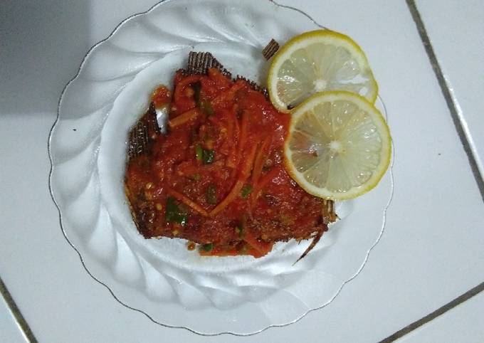 Resep Gurame Bumbu Merah oleh Ralifa - Cookpad