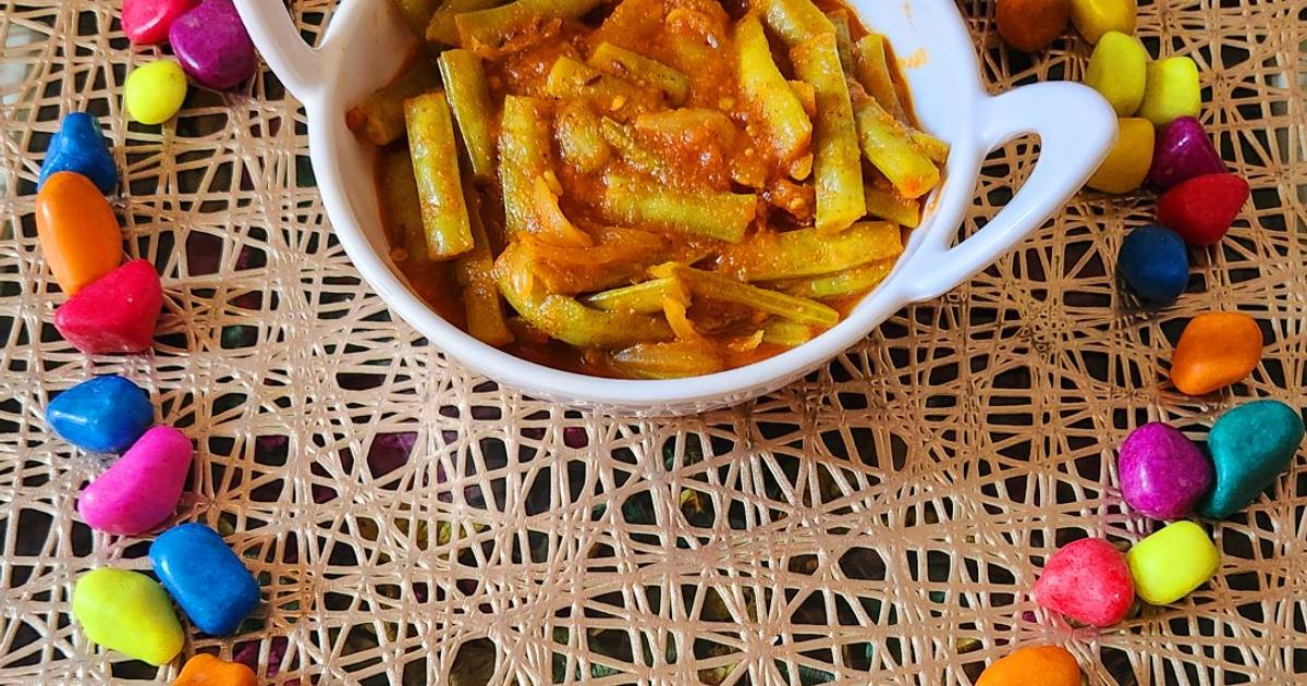 Cluster beans curry Recipe by Monika Jain ( Homechef) - Cookpad