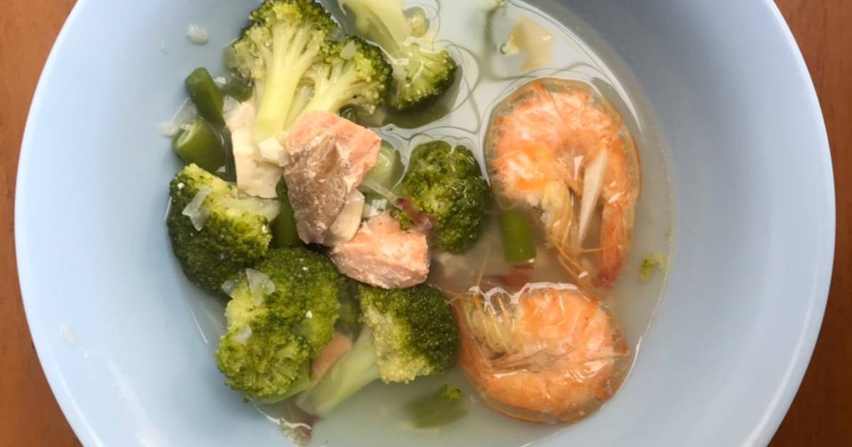 Resep Makanan Anak Sup Bening isi Udang & Salmon oleh ADNA Cook - Cookpad