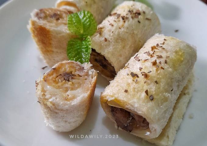 Resep Roti Gulung Pisang Keju oleh Wilda Wily - Cookpad