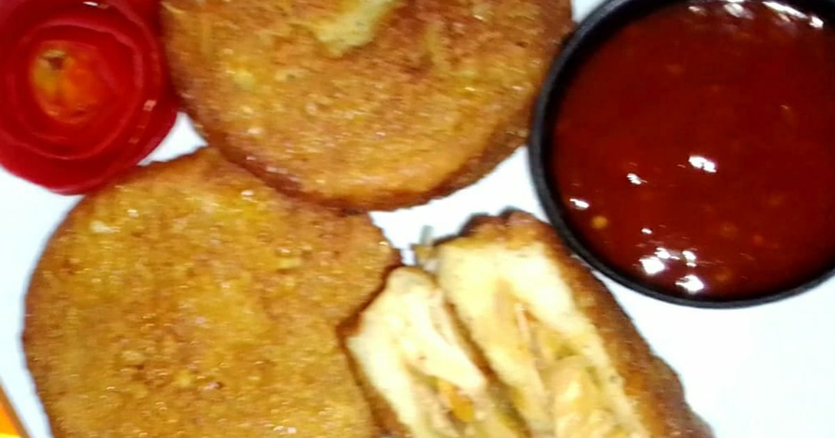 Chicken Bread Pockets Recipe by Nosheen Nadeem - Cookpad