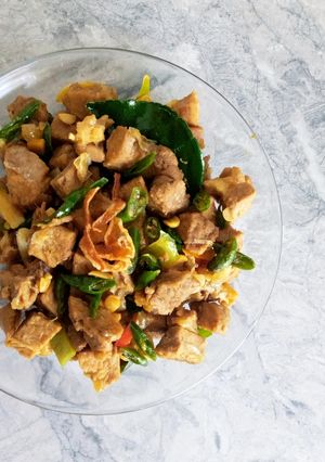 Resep Tumis Daging Sapi Lombok Ijo oleh Eunike Kartini - Cookpad