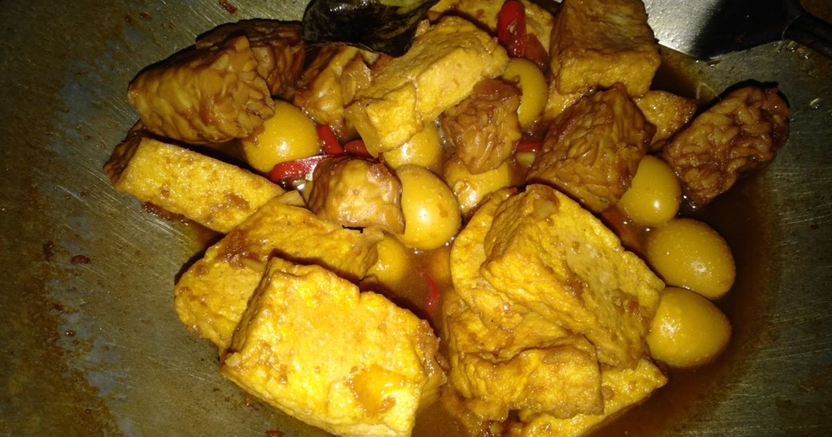 Resep Semur Tahu Tempe Telur Versi Mamiku oleh Nandha Sartika - Cookpad