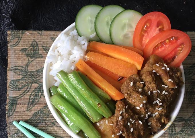 Resep Rice Bowl tumis sayur with gulai daging oleh Nani Setiati - Cookpad