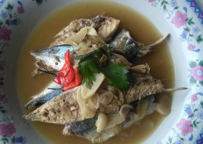 Resep Ikan Pindang Bumbu Iris Oleh Dapur Ummi Mhf Cookpad