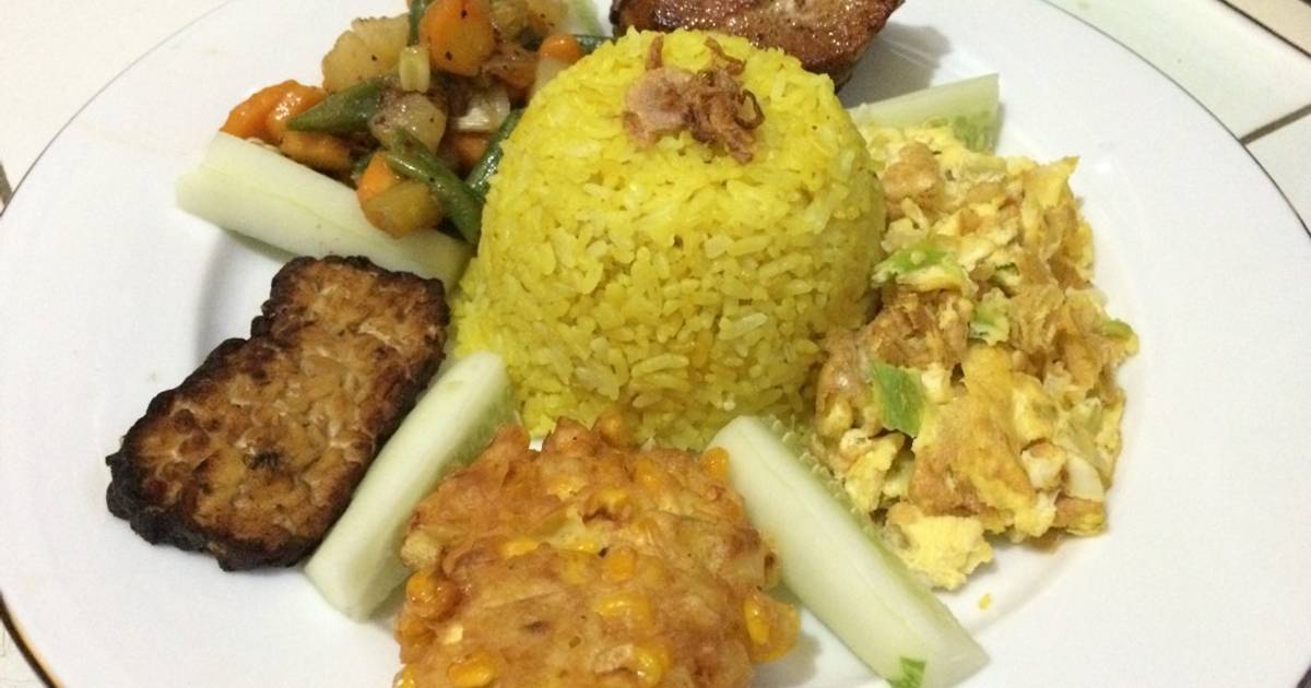 Resep Nasi kuning Magic Com oleh Vivit Febrianti - Cookpad