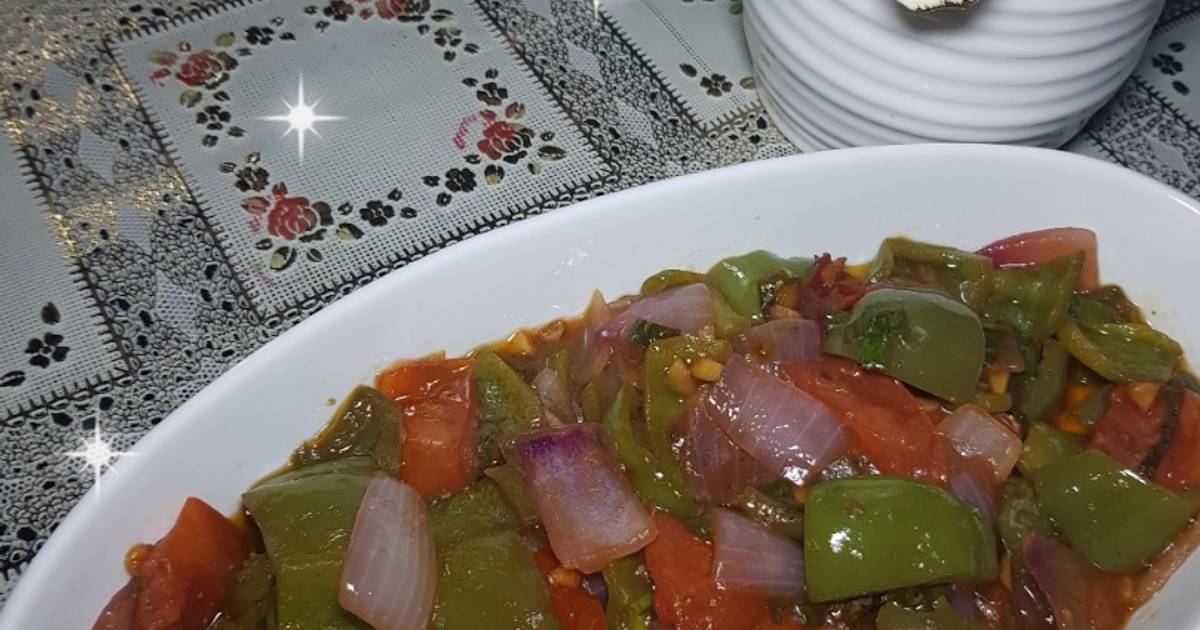 Chilli Garlic Capcicum Recipe by Kausar Qureshi - Cookpad