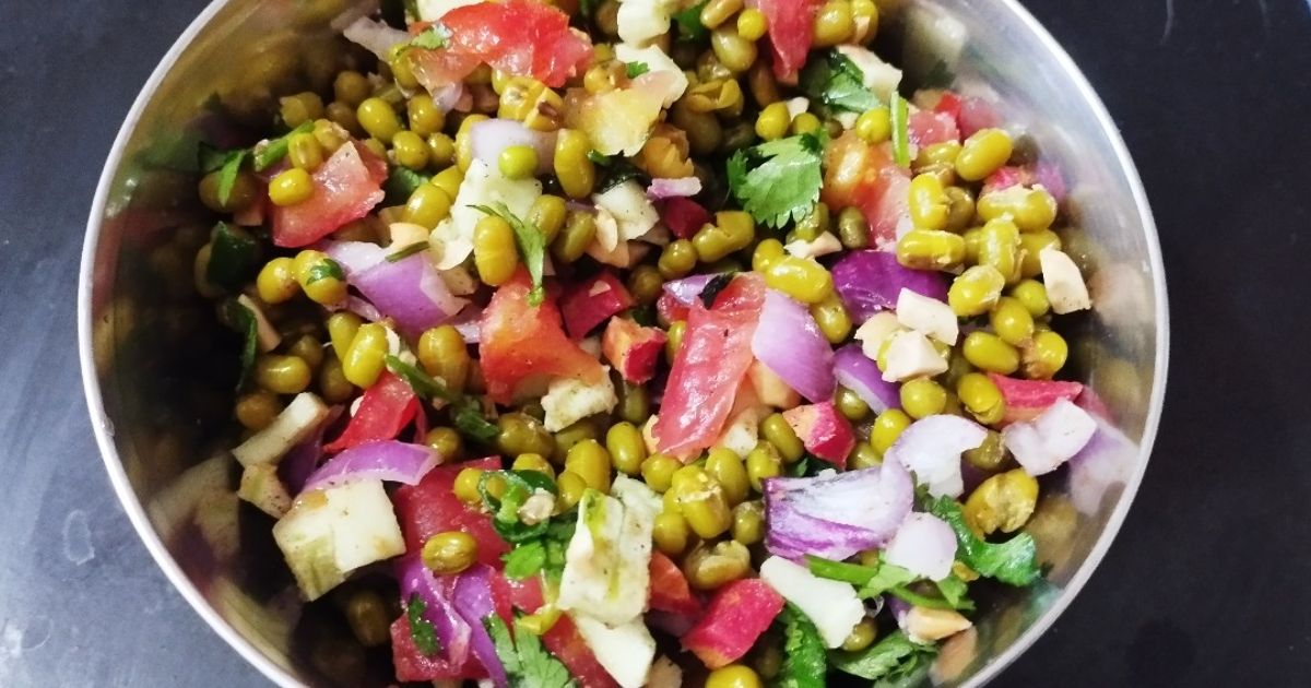 Healthy Greengram Bowl Recipe by Preeti V. Salvi - Cookpad