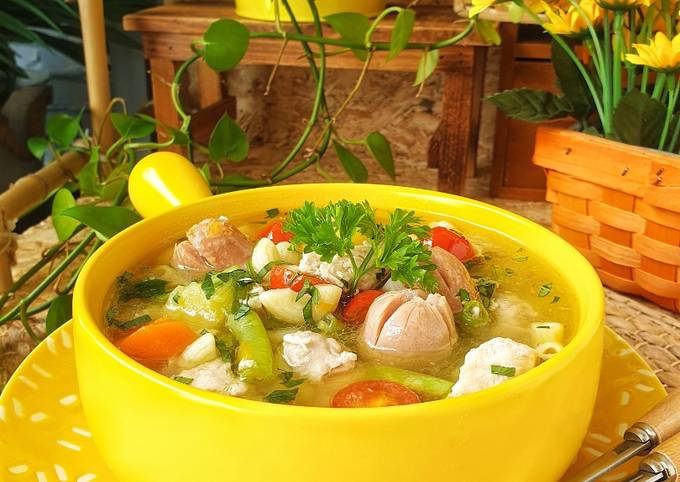 Resep Sop Ayam Makaroni Sosis oleh Mommy Nawla#Jeehan - Cookpad
