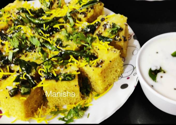 Instant Besan Dhokla Recipe by Manisha Malvi Angaitkar - Cookpad