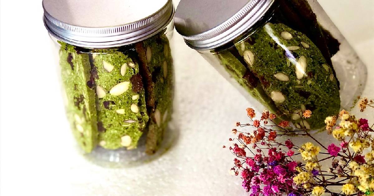 Cách Làm Món Biscotti trà xanh nguyên cám của Tiệm bánh Hydro - Cookpad