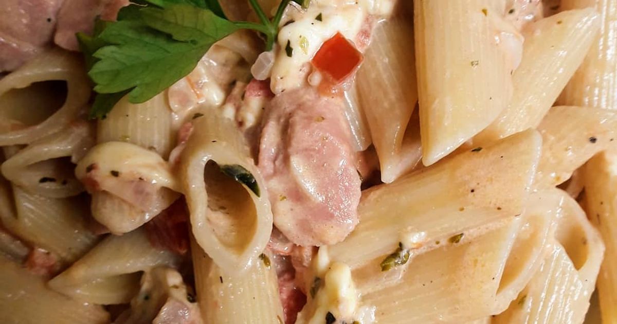 Pasta Cremosita Con Hot Dog 🇵🇪 Receta de Carmen Capella- Cookpad