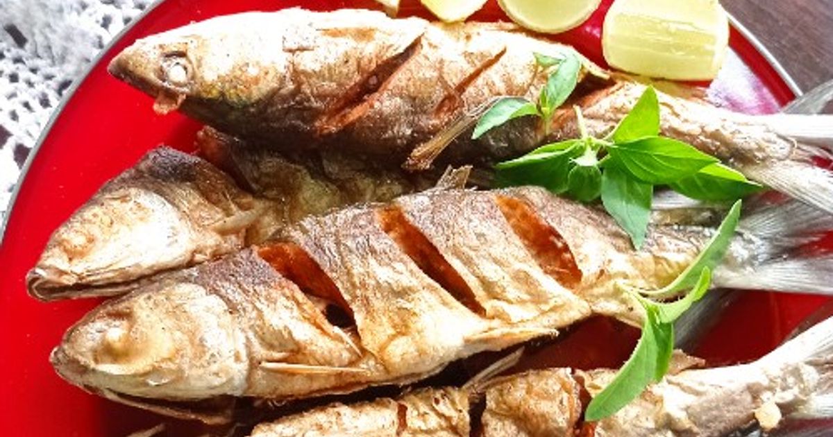 Resep Bandeng Goreng Sambal Kecap Petis oleh maria dian andriana - Cookpad