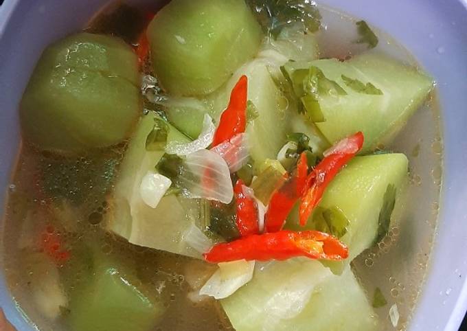 Resep Sayur Bening Labu Siam oleh Yolla Gustriani - Cookpad