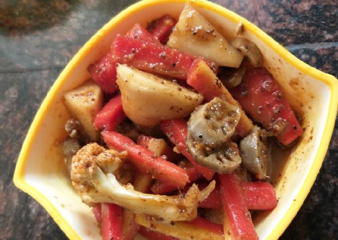 Gobi shalgam gajar achar Recipe by Reema Lalit Bajaj - Cookpad