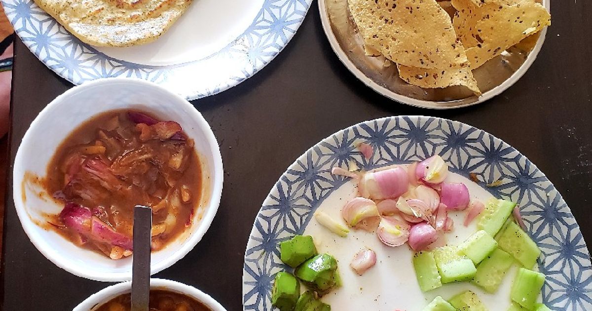 Potato Naan&Amritsari Chhole With Onion Chutney Recipe By Passi Vikshali
