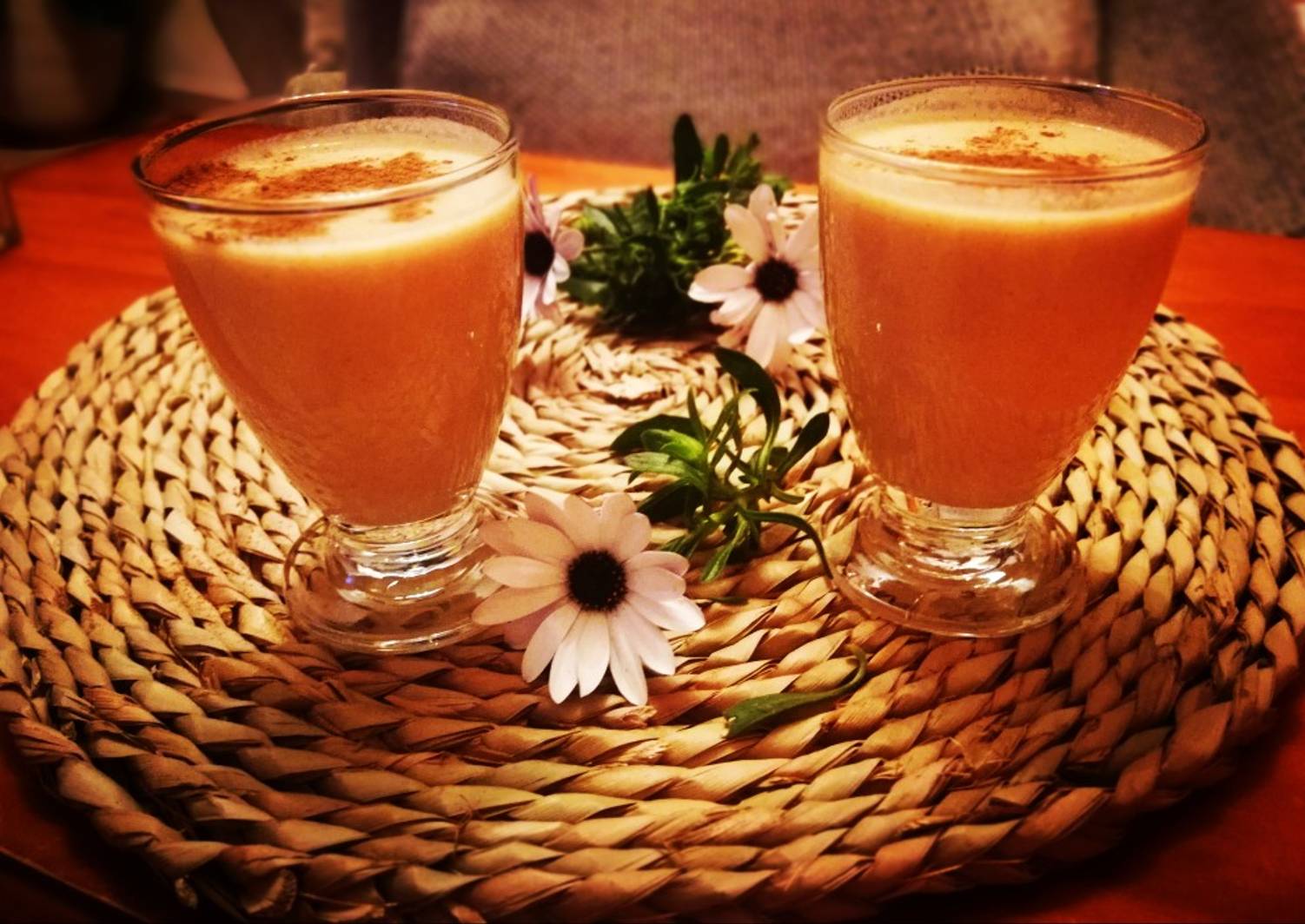 Cóctel de pera con bebida vegetal de almendra Receta de "cocinar con ...