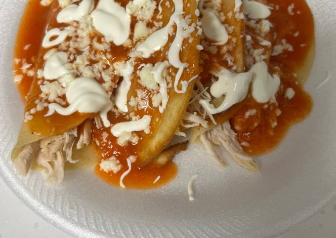 Entomatadas de pollo fáciles😊 Receta de Samantha Moreno- Cookpad