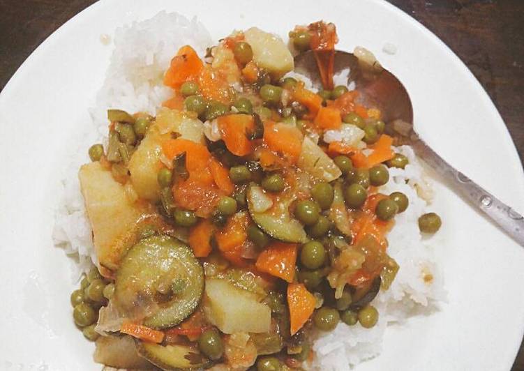 Vegetable stew without meat Recipe by Dorothy Mbithe - Cookpad