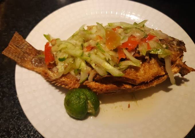Resep Cobek Ikan Nila oleh Rika Yayu Agustini - Cookpad