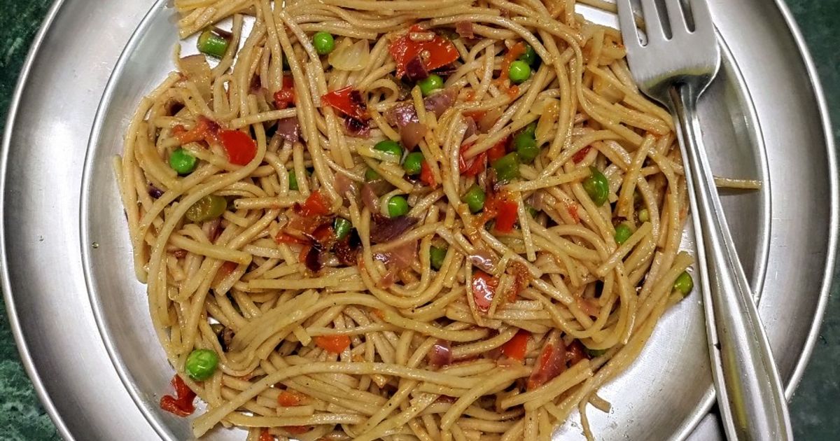 Red Rice Masala Noodles Recipe by Dr.Madhumita Mishra - Cookpad