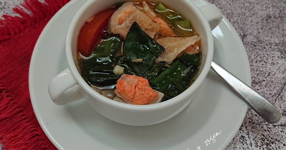 Resep Sup Salmon Belly oleh zisca - Cookpad