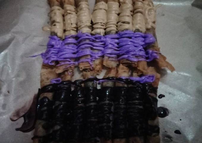 Resep Piscok topping glaze oleh Mii Maa - Cookpad