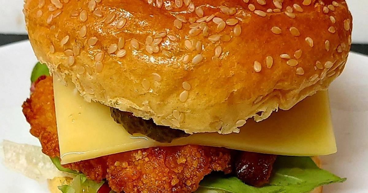 Hot And Spicy Chicken Burger 🥰#Dinner Recipe by Maureen 😀 - Cookpad