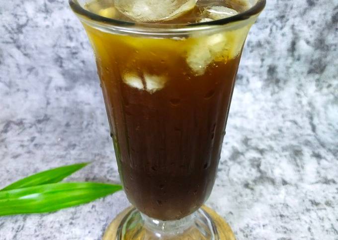 Resep Es Kopi Pandan oleh Bunda Ela - Cookpad