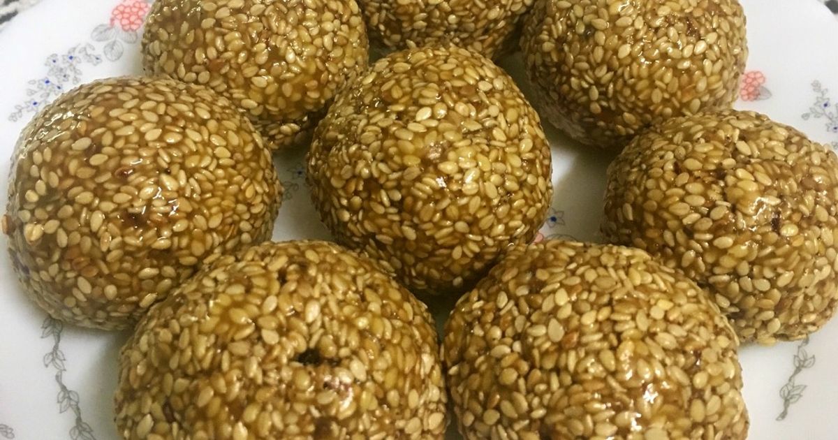Til Ke Laddu Recipe by Shashi Bist Chittora - Cookpad