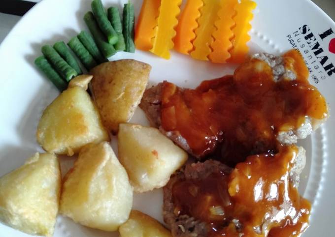 Resep Beef steak sederhana oleh Ekatriana - Cookpad