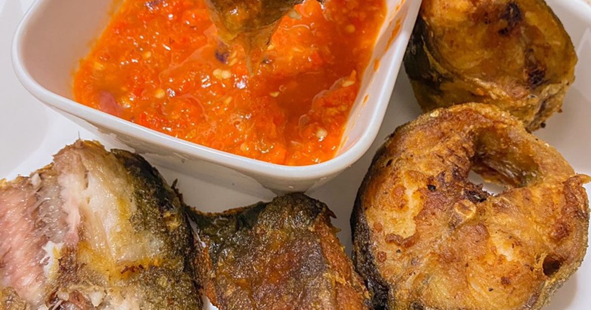 Fried Catfish And Pepper Sauce Recipe by Cookingwithseki - Cookpad