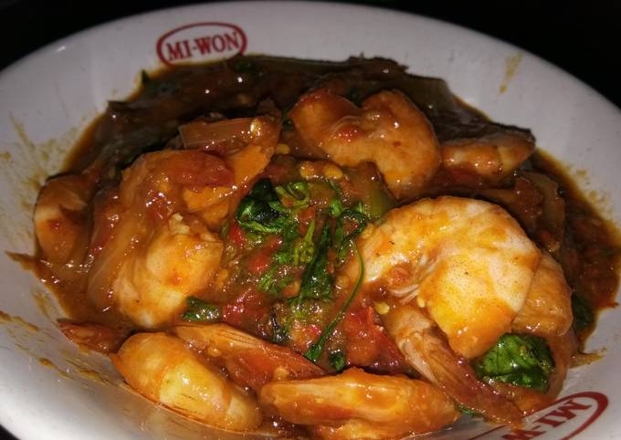 Resep Udang rica-rica ala resto otodidak oleh Emma - Cookpad