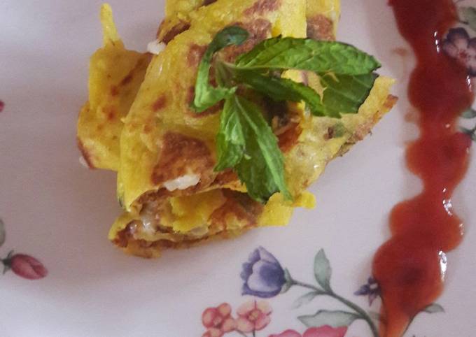 Moong chilla panir roll Recipe by Shanta Singh - Cookpad