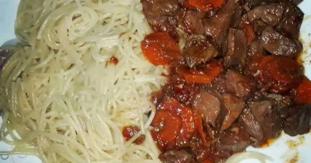 Spaghetti and liver stew Recipe by Caroline Kuria - Cookpad