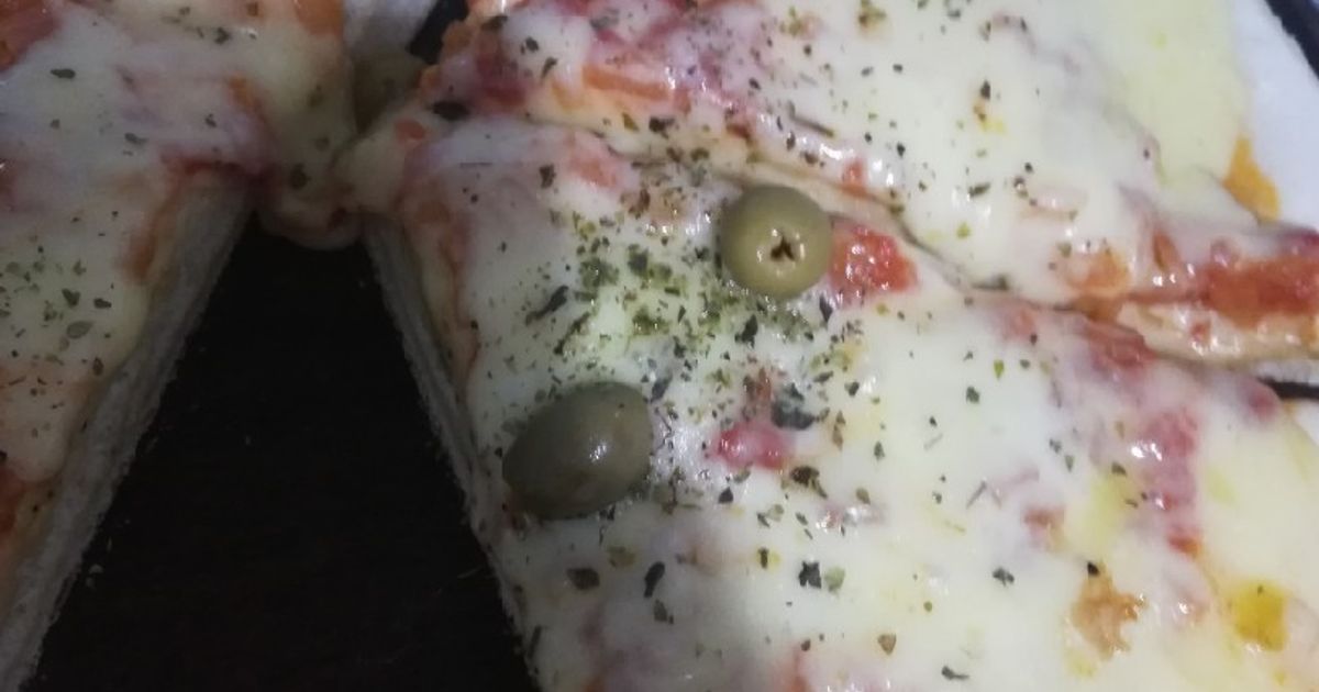 Pizza De Molde (Media Masa) Receta de Lucas Nicolás Arriola