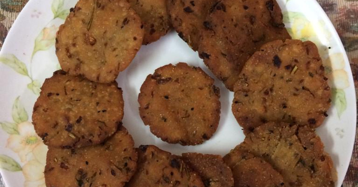 Maddur Vada Recipe by Rita Mehta ( Executive chef ) - Cookpad