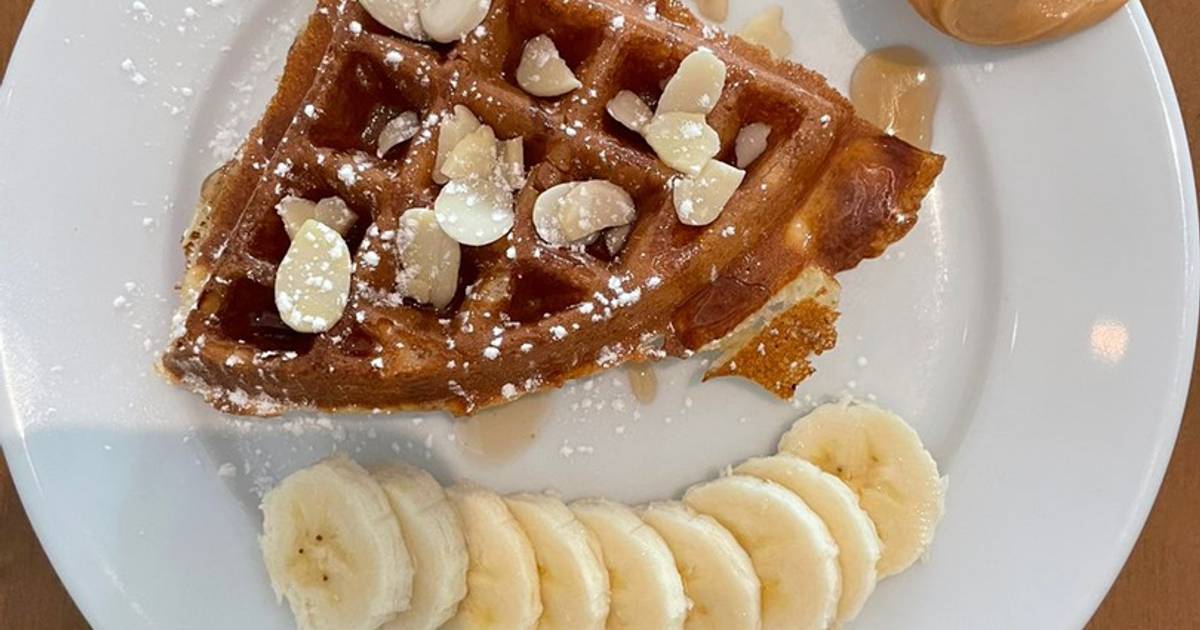Waffles con banano y mantequilla de maní Receta de Sommelier del Asado ...