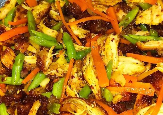 Resep Oseng Sayur Tabur Ayam Suwir oleh Lisa Louise - Cookpad