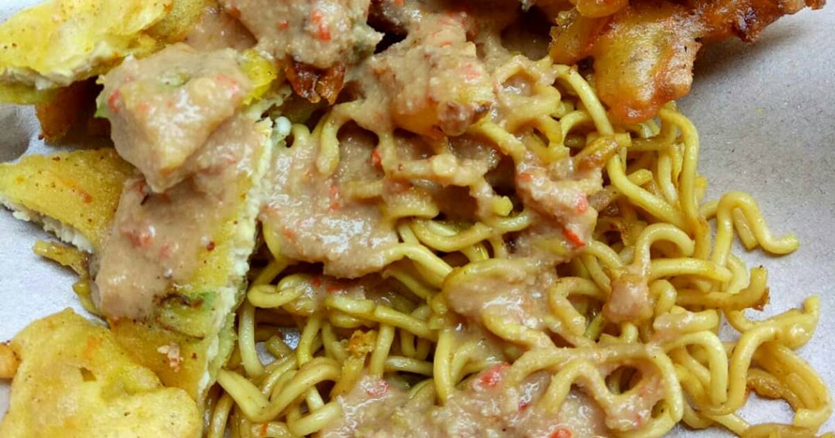 Resep Mie pecel campur gorengan oleh AmandaHasbi - Cookpad
