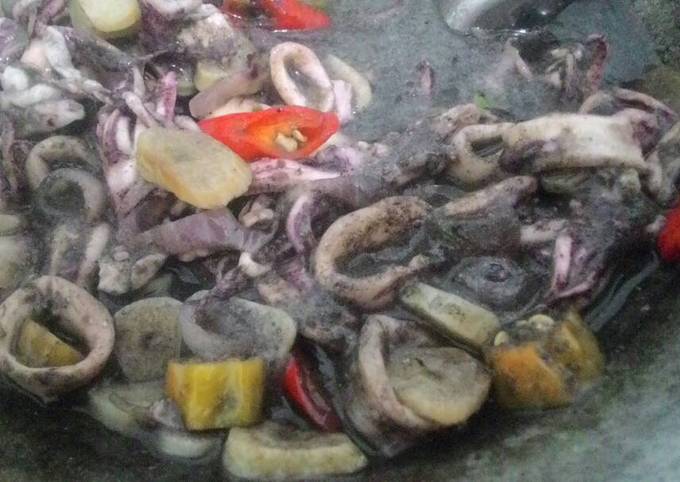 Resep Cumi lemon hitam oleh Ditya Anggraeni - Cookpad