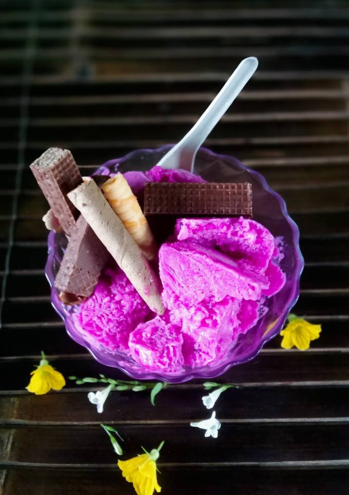 Resep Dragon fruit ice cream oleh Yukika - Cookpad