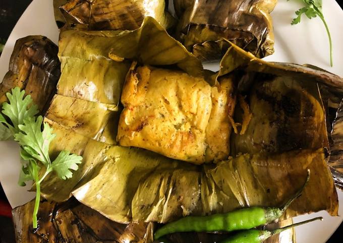 Sweet Corn Paturi (Corn cooked in Banana Leaf - Bong style) Recipe by ...
