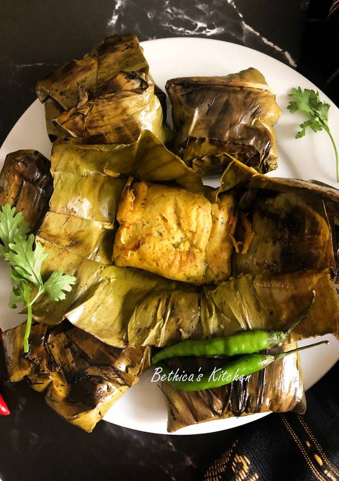 Sweet Corn Paturi (Corn cooked in Banana Leaf - Bong style) Recipe by ...