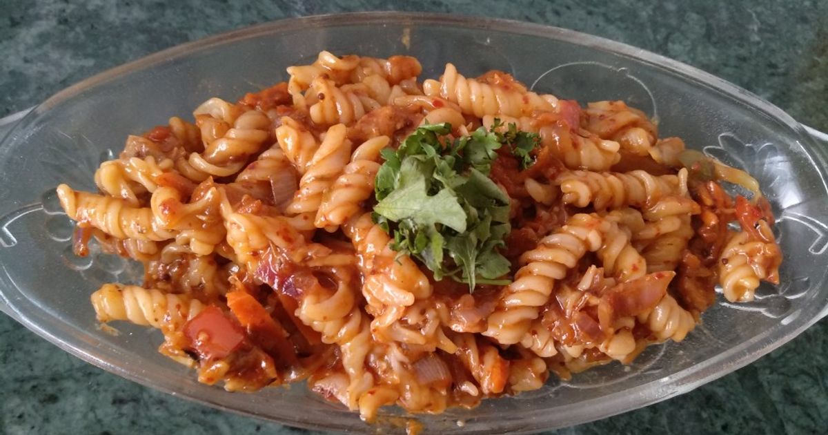Desi Pasta Recipe by Nafisa Zain Bohri - Cookpad