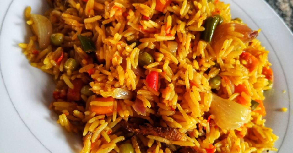 Fried rice girki daga Fatima muh'd bello - Cookpad